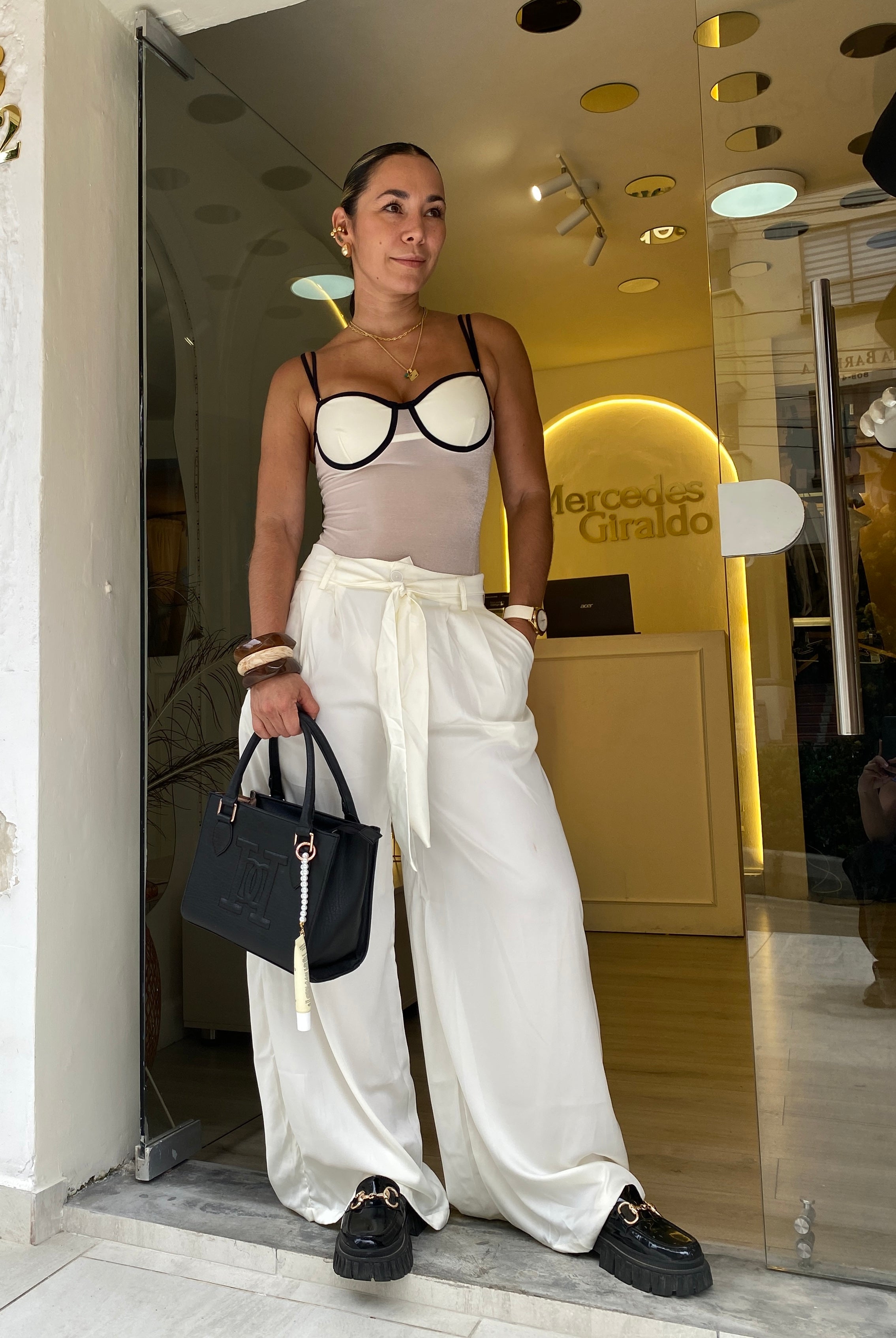 Body Merci Negro y Marfil – Mercedes Giraldo